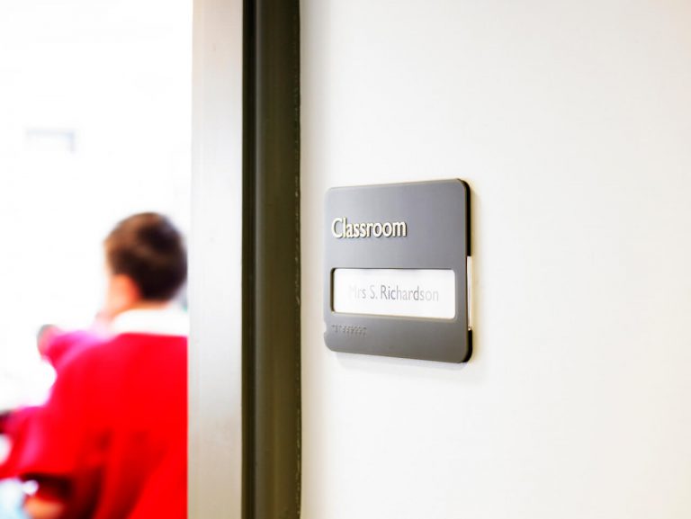 Milecastle Primary School - Picto Sign | Wayfinding and Signage
