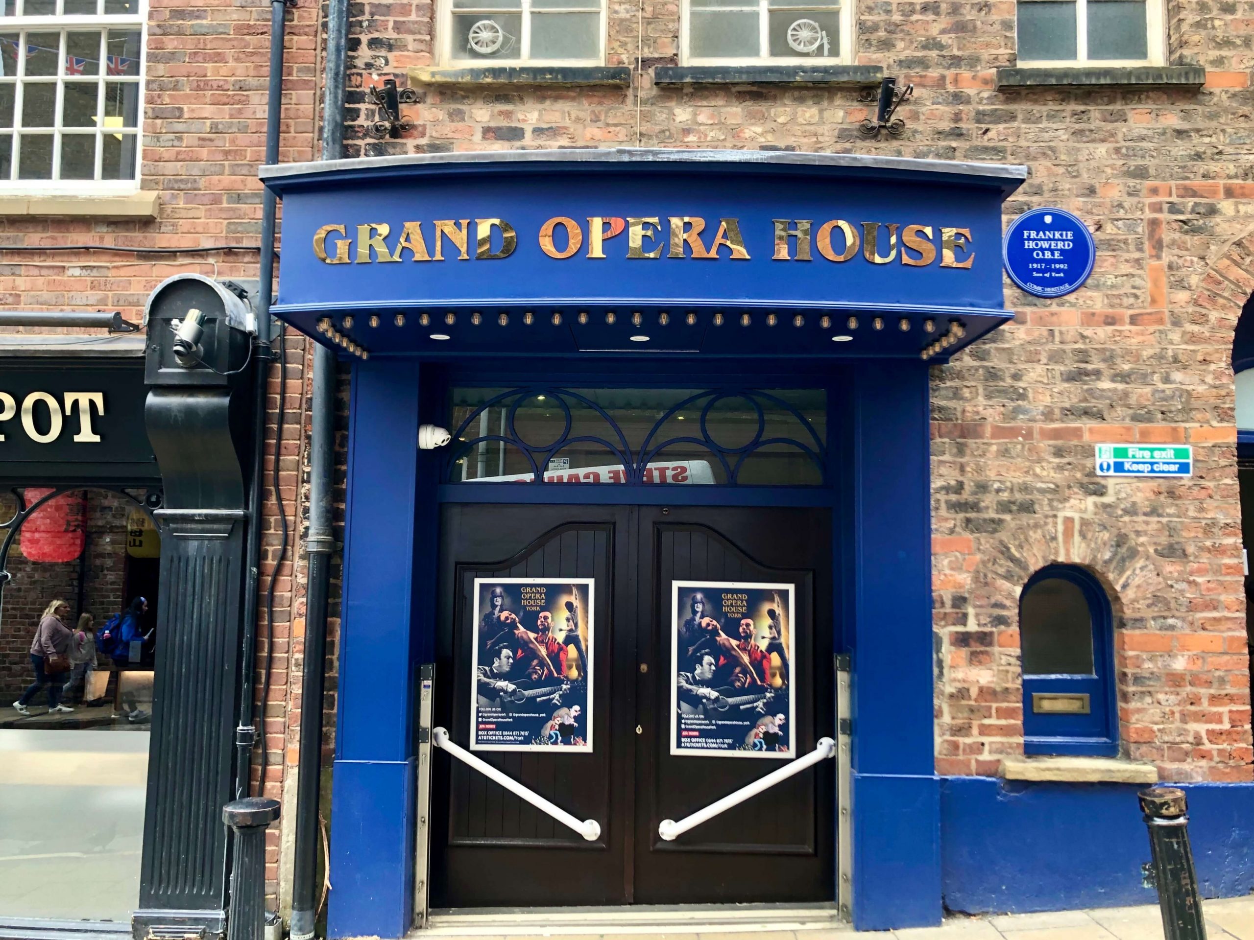Grand Opera House York - Picto Sign | Wayfinding and Signage
